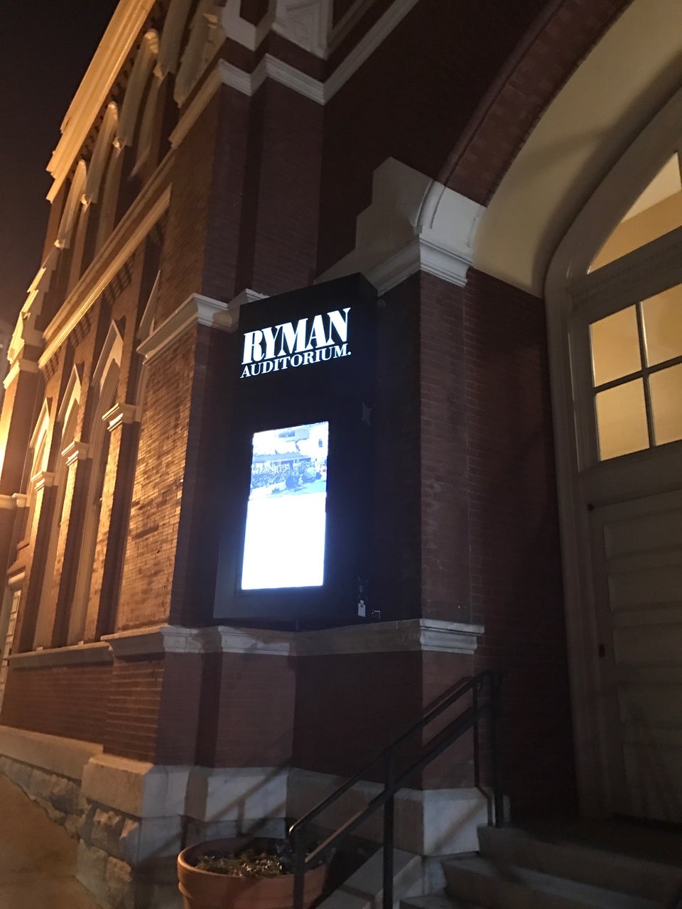 Ryman Auditorium Photos - GayCities Nashville